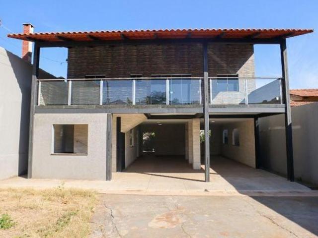 Sobrado 244m² — Residencial Cidade Verde | 4 Quartos, 1 Suíte