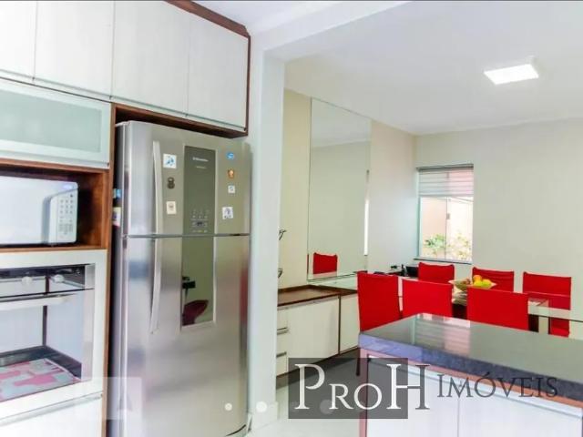 Sobrado 256m² 4 dormitórios sendo 2 suítes – R$ 850.000,00