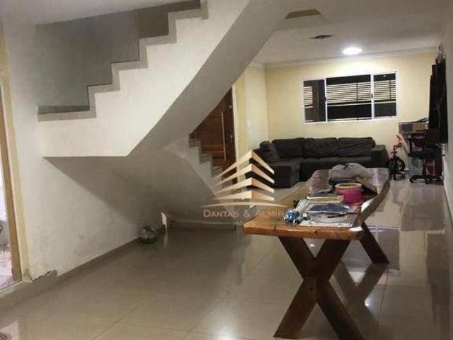 Sobrado 269m² para Venda, com 3 dormitórios sendo 3 suítes, 6 vagas, aceita permuta, por R$ 699.000