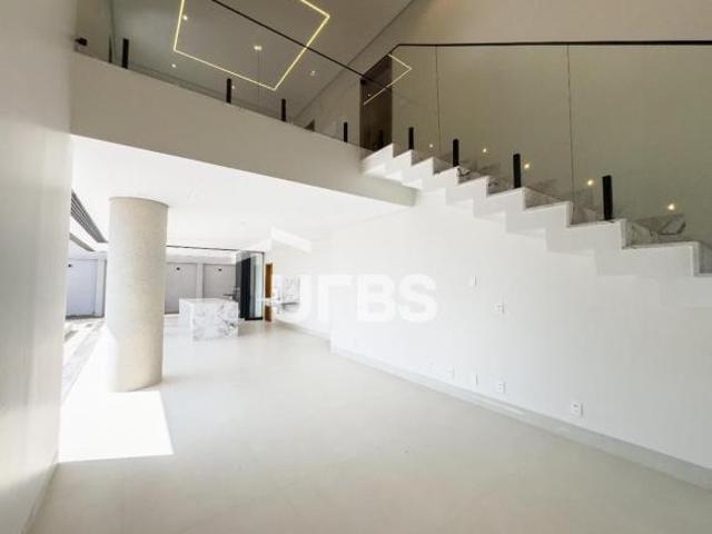 SOBRADO 285MT 3 SUITES JARDINS SEVILHA
