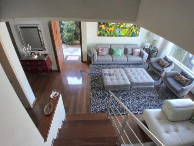 Sobrado 285m² 03 suítes 04 vagas de garagem Jardim Vila Mariana