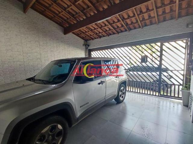 Sobrado 200m², com 3 dormitórios e 3 suítes à venda no Gopoúva
