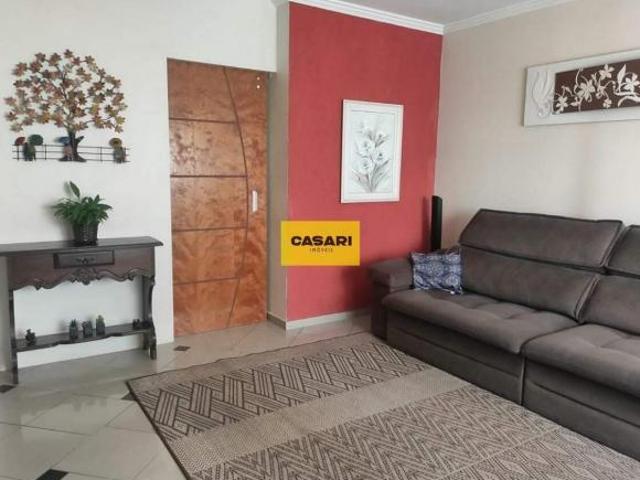Sobrado 200m² com 4 vagas, suíte com sacada e área gourmet com edícula à venda na Vila Rosa em São B