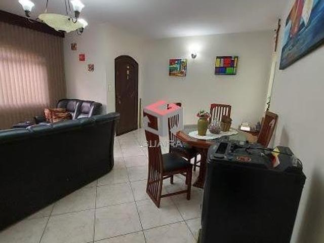 Sobrado 202 m² Localizado No Bairro Do Estádio Santo André SP