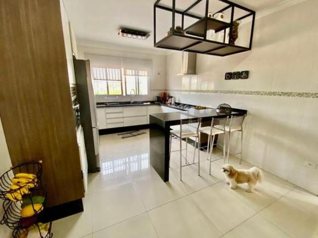 Sobrado 223m2 em Osasco,3 suítes,5 vagas, espaço goumert. FL13