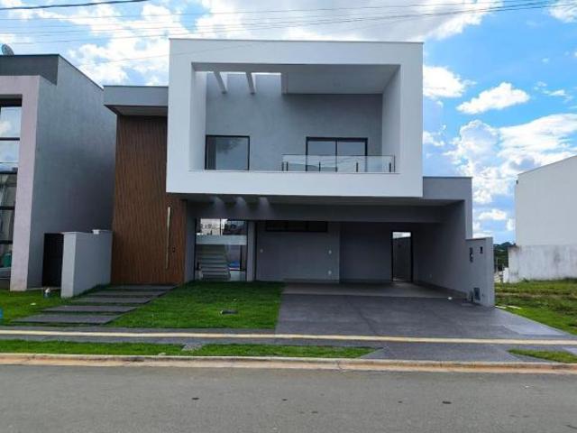 Sobrado 228m² — Jardins Capri | 3 Quartos, 3 Suítes