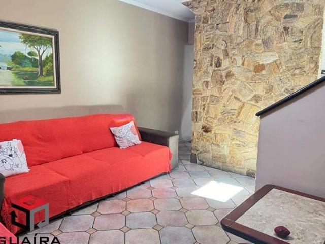 Sobrado 231m² Localizado no bairro Assis Brasil Mauá SP