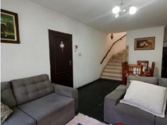 SOBRADO 2 DORM 2 WC QUINTAL 2 VAGAS COBERTAS