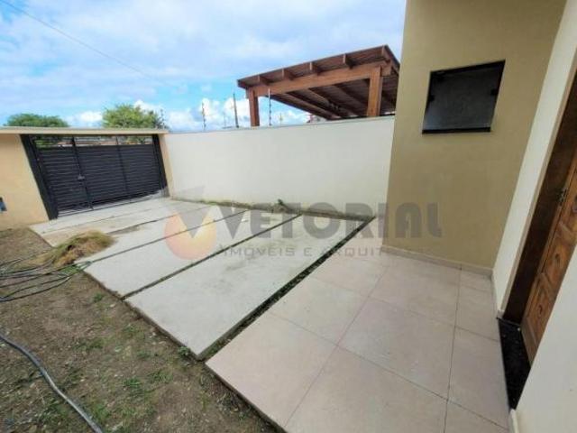 Sobrado 2 dorm. à venda, 92 m² por R$ 430.000,00 Golfinho Caraguatatuba/SP
