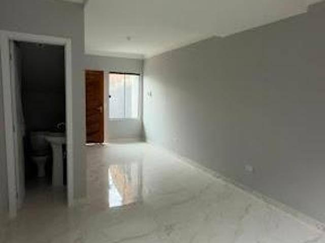 Sobrado 2 dormitórios à venda no Campo de Santana | 64,54m² | Edícula com churrasqueira | MCMV | Ent