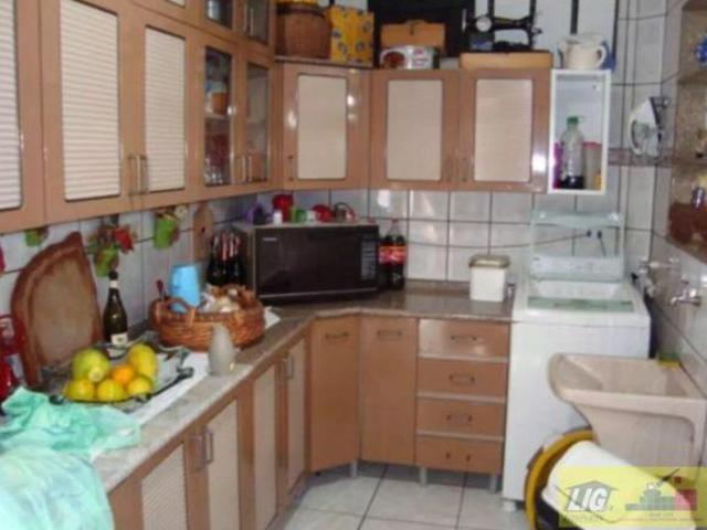SOBRADO 2 DORMITÓRIOS BEM LOCALIZADO