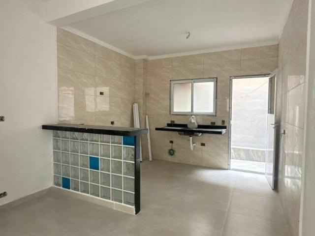 Sobrado 2 dormitórios no Bairro Aviação Praia Grande/SP | 1 vaga | Aceita financiamento
