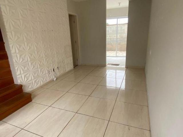Sobrado 2 quartos 70m² Condomínio Colônia Real Bairro Jardim Colônia Jacareí