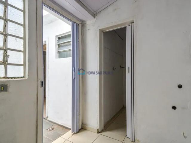 Sobrado 2 quartos, 1 vaga, próximo de metrô