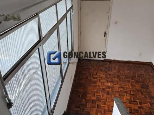 Sobrado 2 Quartos à Venda em Cerâmica, São Caetano do Sul – Excelente Oportunidade