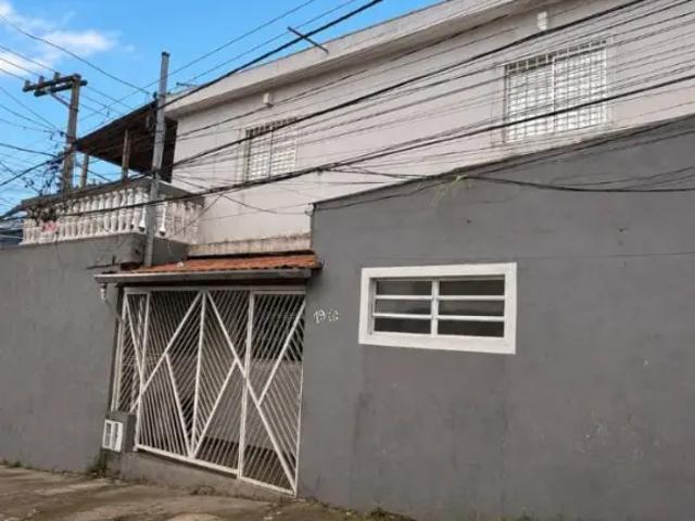 Sobrado, 2 Quartos para Alugar, 70 m² por R$ 1.700,00