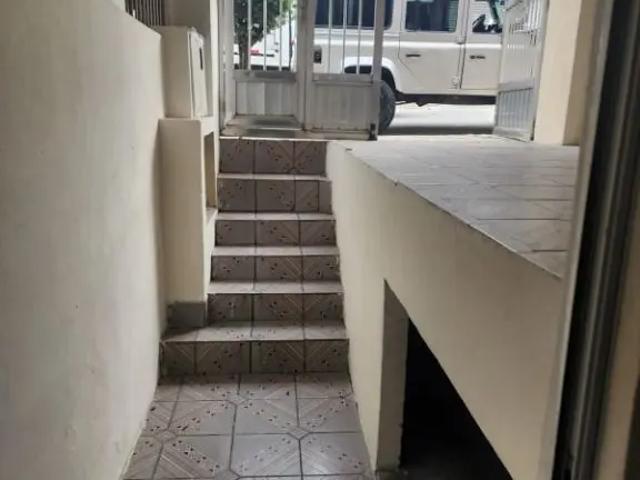 Sobrado, 2 Quartos para Alugar, 90 m² por R$ 2.600,00