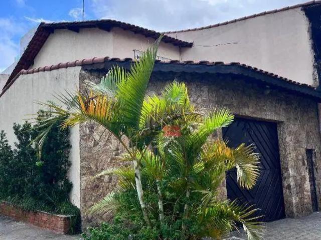 Sobrado, 2 Quartos para Alugar, 121 m² por R$ 5.000,00