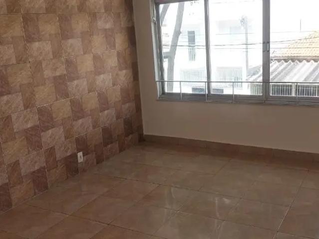 Sobrado, 2 Quartos para Alugar, 200 m² por R$ 2.700,00
