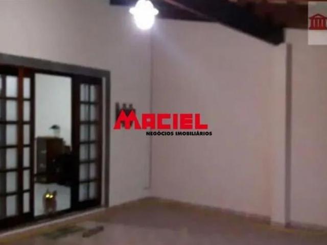 SOBRADO 2 VAGAS DE GARAGENS