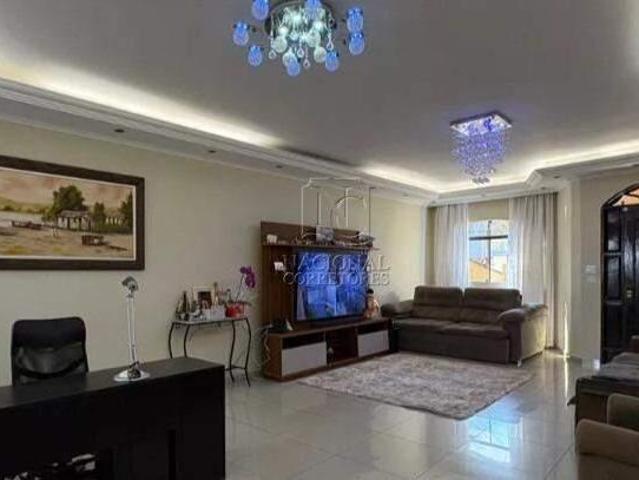 Sobrado 350m² à venda 3 quartos suíte 3 vagas Vila Camilópolis Santo André/SP