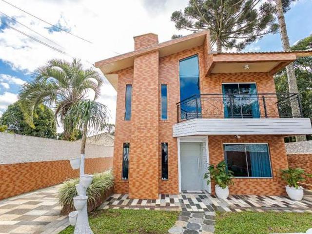 Sobrado 370m², 5 quartos, 2 suite, 5 banheiros 7 vagas, churrasqueira Bairro Ganchinho