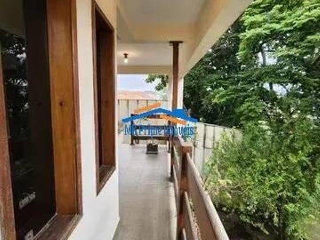 Sobrado 300m², 04 Dormitórios, 06 Vagas na Garagem