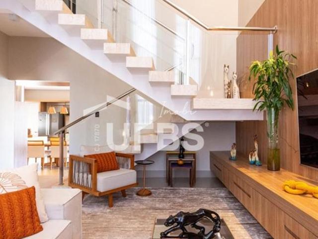 SOBRADO 305,83MT 4 SUITES JARDINS MADRI