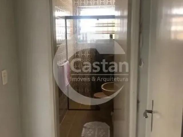 Sobrado 3 dm, 2wc, 2vg, edícula com quarto cozinha e banheir