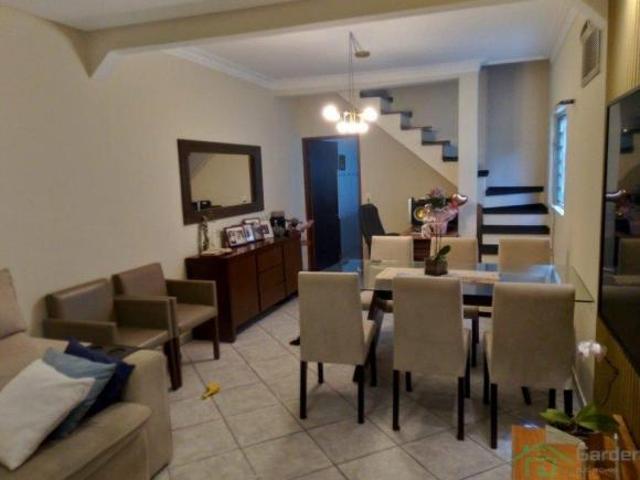 Sobrado 3 dorm. 1 suíte, próx. Splendor, permuta