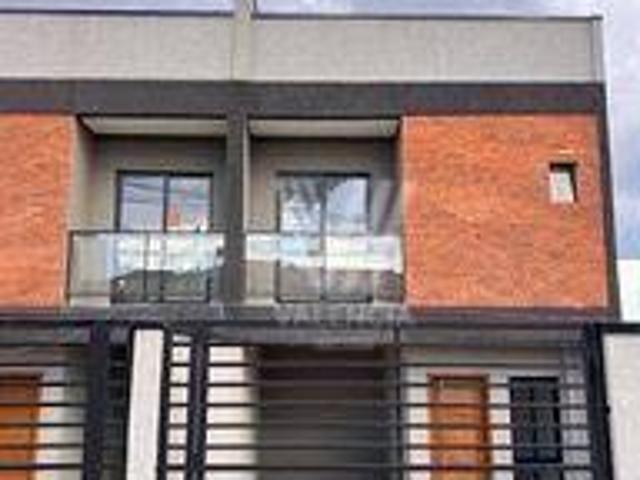 Sobrado | 3 dorm | Suíte | 2 vagas | 104 m² priv | Xaxim Curitiba/PR