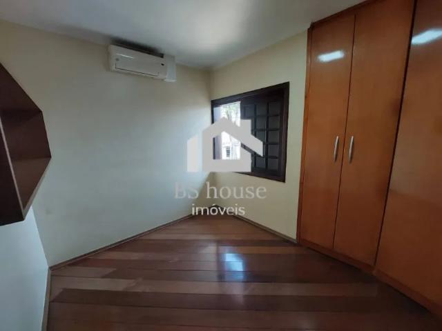 Sobrado 3 dormitórios, 1 suíte e 4 vagas Vila Floresta