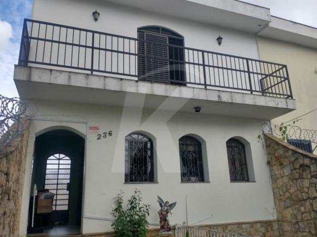 Sobrado 3 dormitorios 3 suites 9 vagas com 306 m²