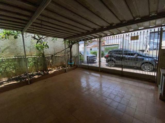 Sobrado 3 dormitórios, 155m2, quintal, 2 vagas. lado do metro Saude