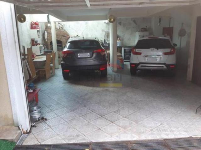 Sobrado 3 dormitórios, 1 suíte, 4 vagas no Horto Florestal