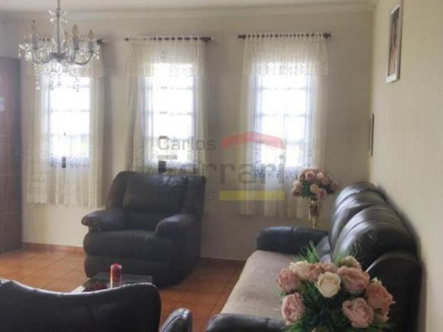 Sobrado 3 dormitórios, 1 suite, 4 vagas no Jardim Virginia Bianca