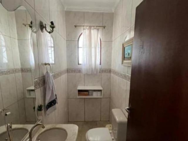SOBRADO 3 DORMITÓRIOS 1 SUITE 5 VAGAS 250M² JARDIM ARICANDUVA