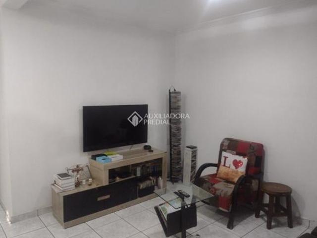 Sobrado 3 dormitórios, 1 suíte 2 vagas Jd. Hollywood S. B. do Campo