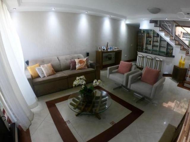 Sobrado, 3 Dormitórios, 1 Suíte, Salas Estar/Jantar, Lavabo, Garagem com Espaço Gourmet e Churrasque