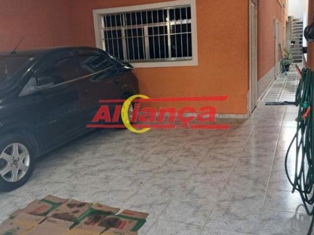 SOBRADO 3 DORMITÓRIOS 2 VAGAS NO JARDIM ADRIANA