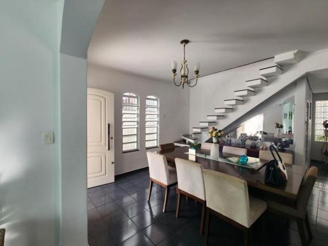 SOBRADO 3 DORMITORIOS 2 SUITES 2 VAGAS PISCINA CHURRASQUEIRA APARECIDA