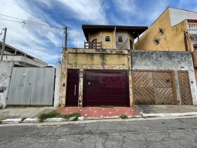 SOBRADO 3 DORMITORIOS 4 VAGAS DE GARAGEM