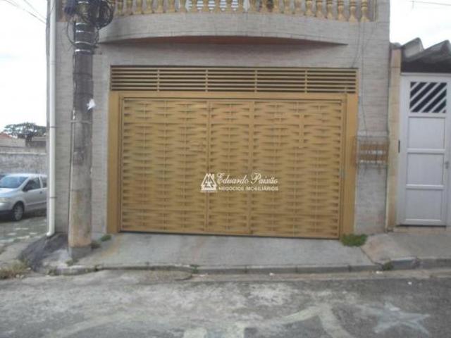 Sobrado 3 dormitórios com Quintal à Venda
