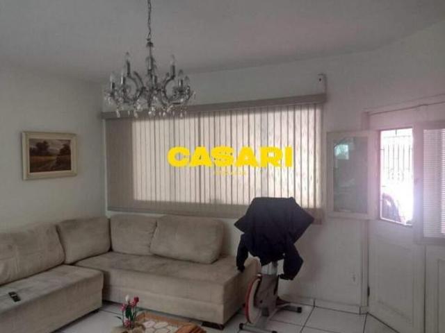 Sobrado 3 Dormitórios com Suíte à Venda no Jardim Las Vegas, Santo André – 205m² com Churrasqueira
