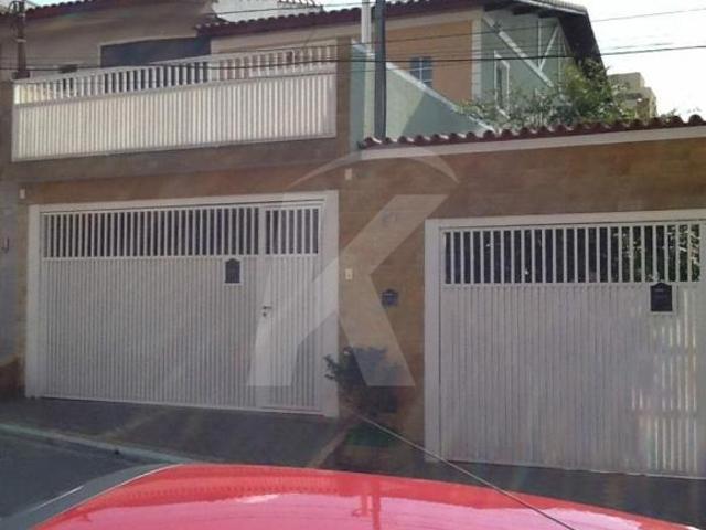 Sobrado 3 dormitórios, com varanda e 2 vagas com 250m² na Vila Medeiros