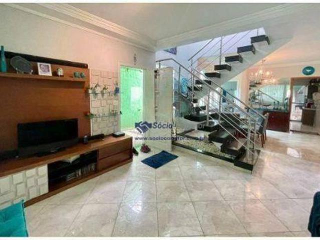 Sobrado com 3 dormitórios à venda, 210 m² por R$ 1.100.000,00 Vila Galvão Guarulhos/SP