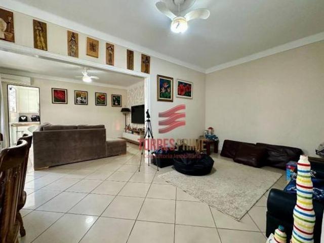 Sobrado 3 dormitórios à venda, 166 m² Boqueirão Santos/SP