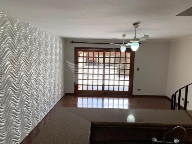 Sobrado 3 Dormitórios à Venda, 250m² Parque Jaçatuba, Santo André/SP