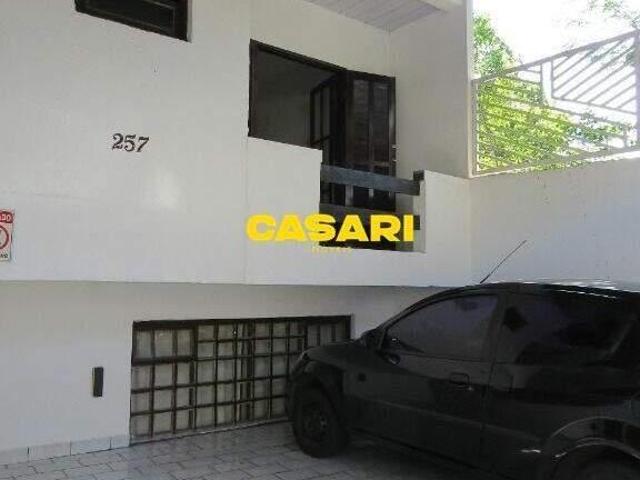 Sobrado 3 Dormitórios à Venda na Vila Alzira – 300 m² – Santo André/SP