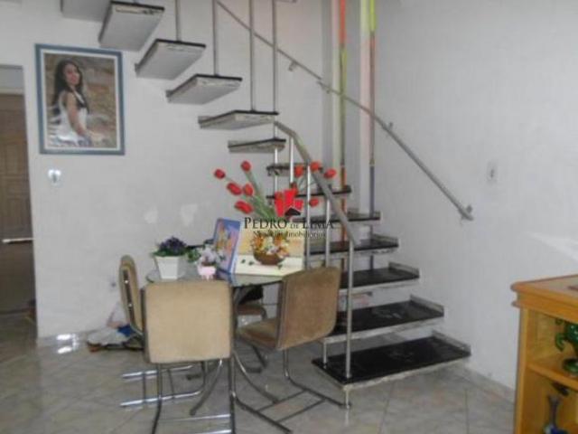 Sobrado 3 dormitórios e 2 vagas, na Penha